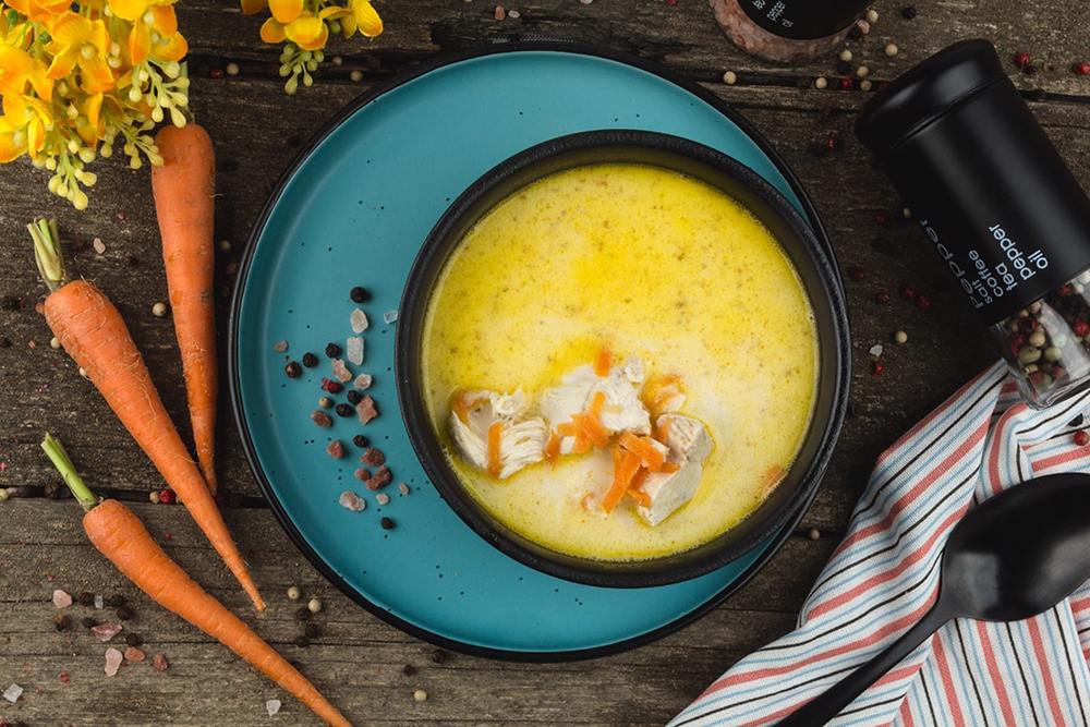 Ciorba radauteana Ingrediente oase de vita, ceapa alba, sare Supe si ...