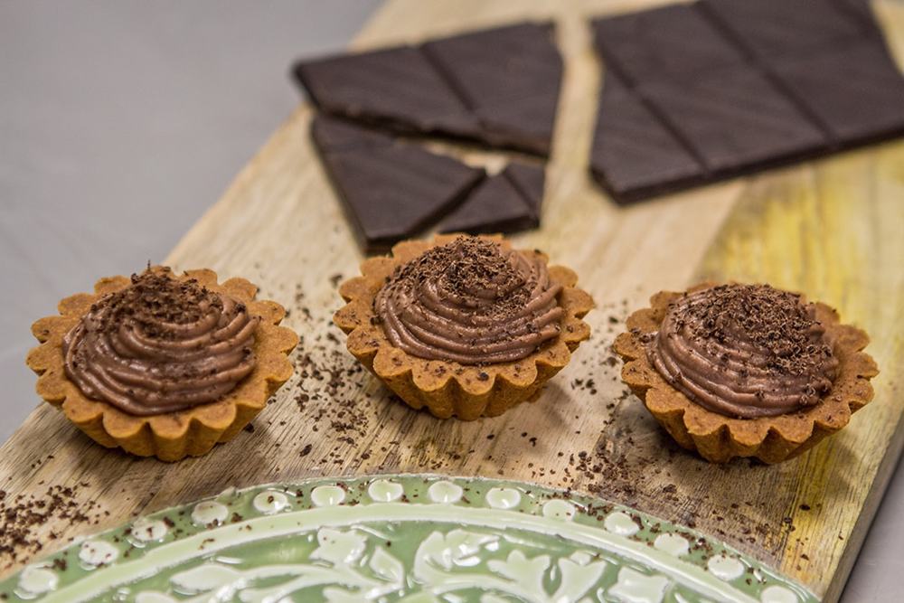 Mini tarte cu crema de mascarpone si finetti Ingrediente mascarpone ...
